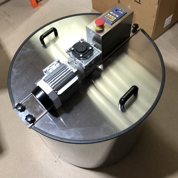 Honey Extractor - 8 Frame - Electric