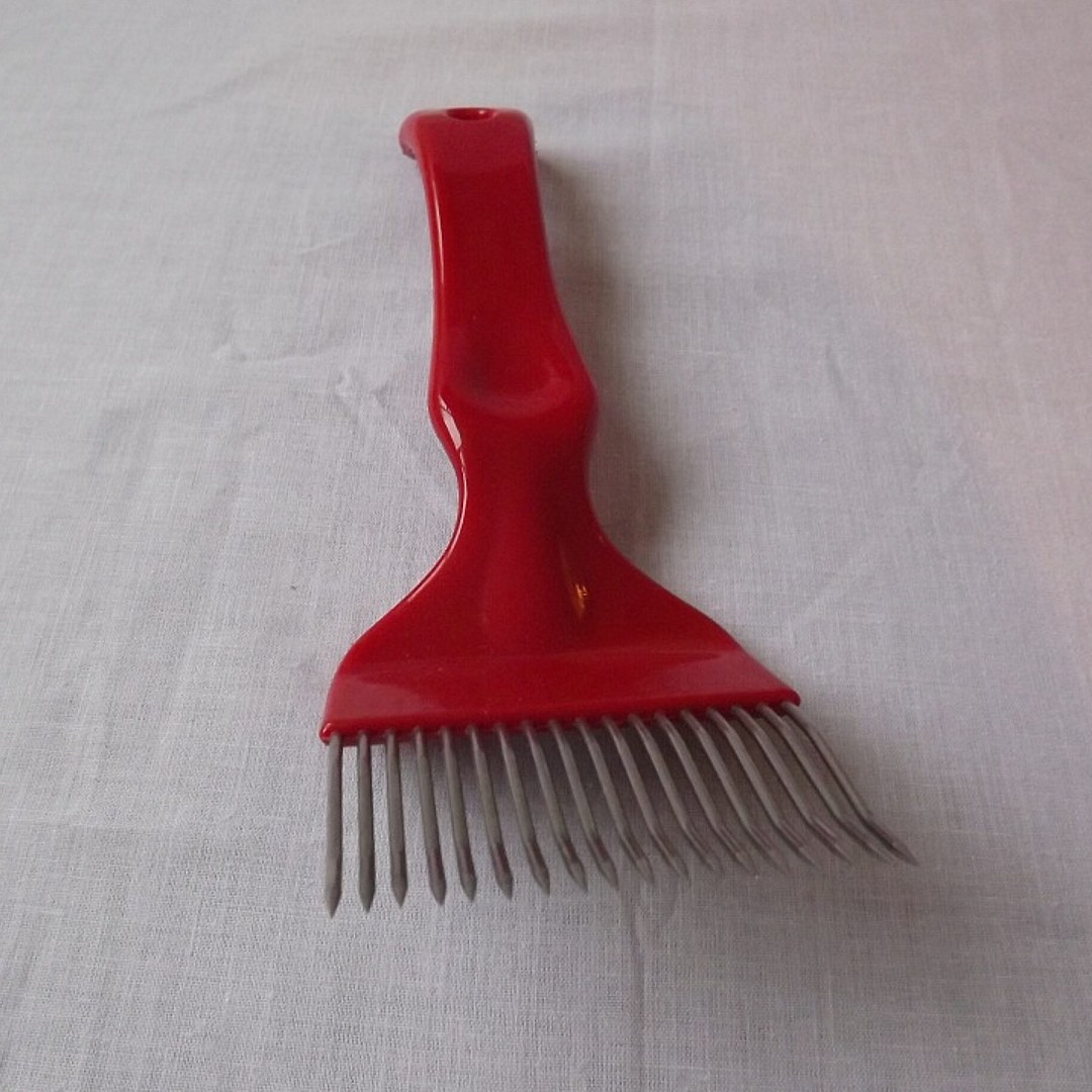 Uncapping Fork - Bent Tine