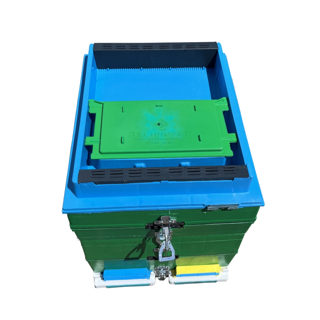 Technoset Langstroth Hive with 1 Shallow Super - Green